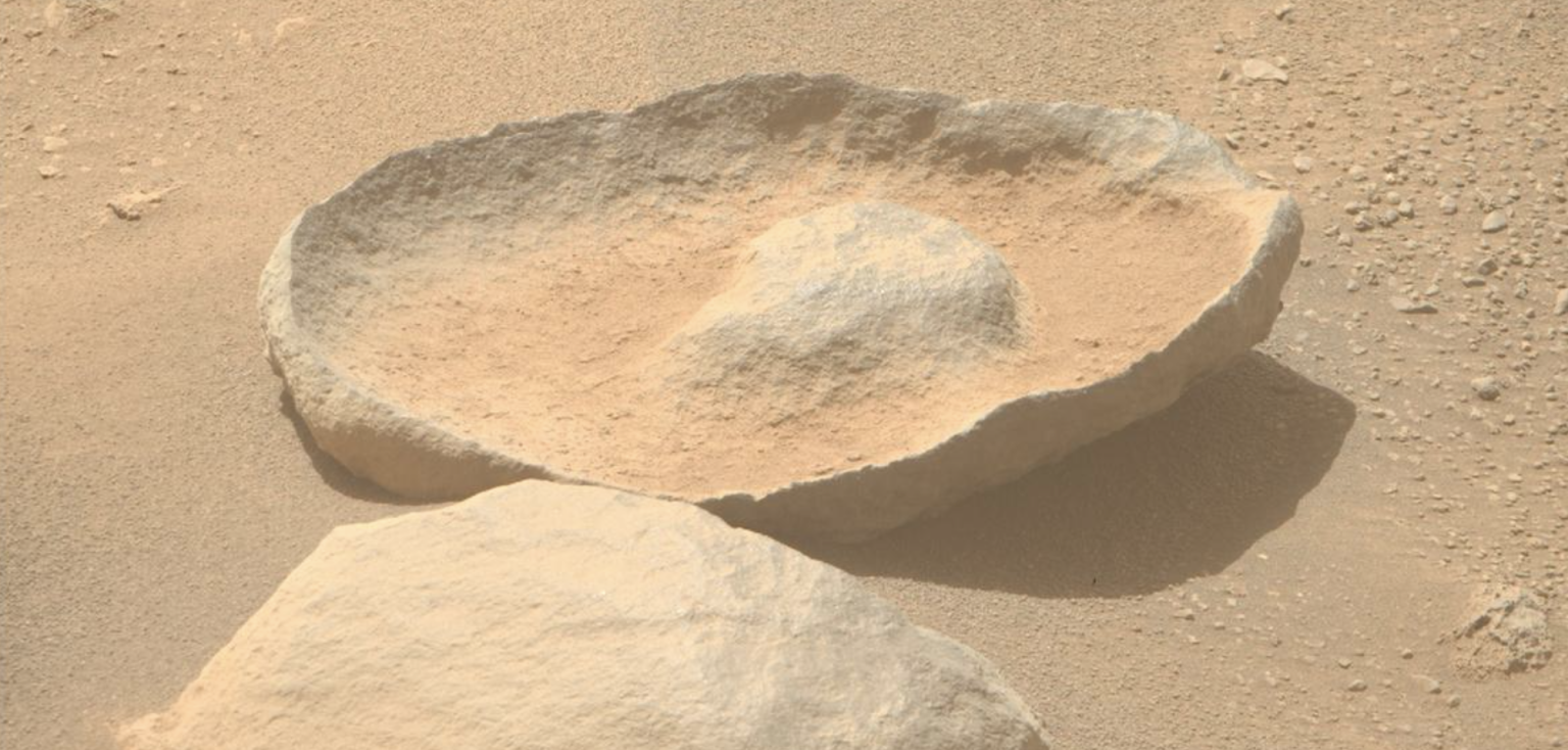 NASA-in rover pronašao je na Marsu kamen koji izgleda kao sombrero - Kozmos